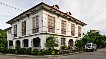 NEGROS OCCIDENTAL | Silay Ancestral Houses - Lakad Pilipinas
